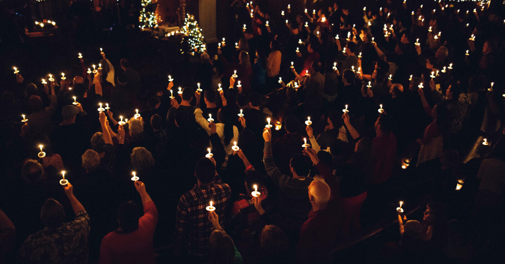 A Properly Sentimental Season: Celebrating Christmas from the Heart ...